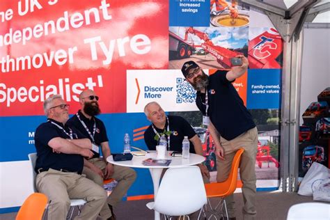 Simon Edwin On Linkedin Branding Brandevolution Exhibitiongraphics