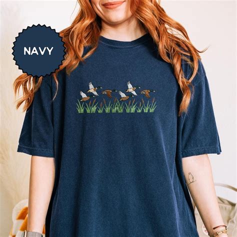 Vintage Embroidered Mallard Duck Tshirt Hunting Season T Shirt Etsy