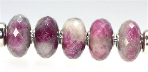 New Ruby Rock Bead Ruby Rock Is Found Exclusively In New Zealands South Island And Is
