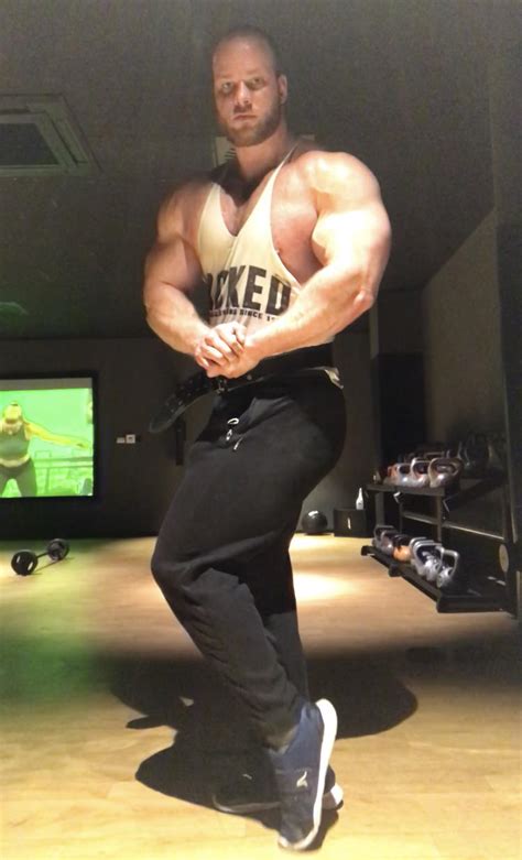 Worship A Real Giant Scrolller