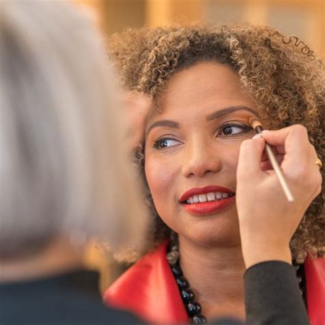 Should You Do Your Wedding Day Makeup First Or Hair