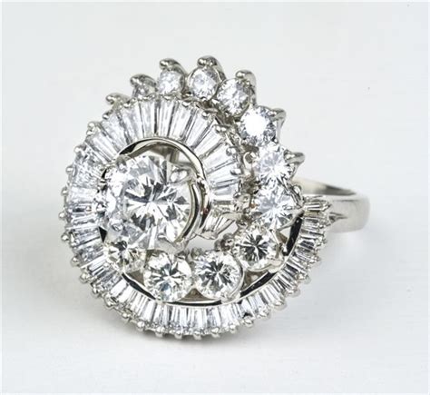 Bague En Diamant Et Platine Offerte à Linda Thompson Par Elvis Presley