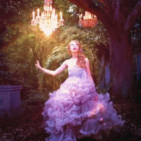 Taylor Swift As Cinderella