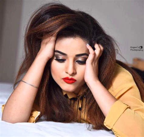 Simi Chahal Model And Singer Inder Kaur Images 2018