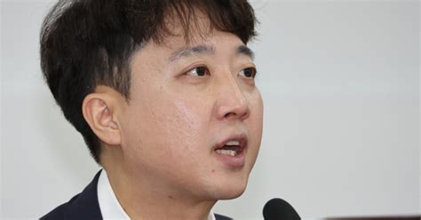 장동혁 조국 토론시 이준석 숟가락 사절”에 아침부터 코미디” 설전