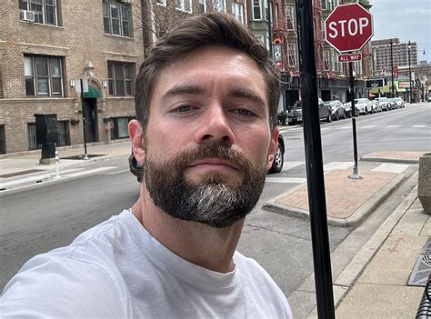 Mancrush Griffin Barrows