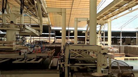 欧帕集团双向切坯机配套两台码坯机腾讯视频