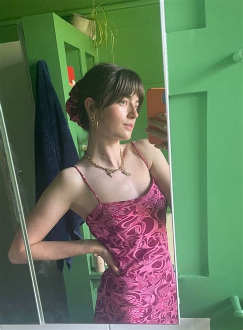 Pin De H Em Millie Brady