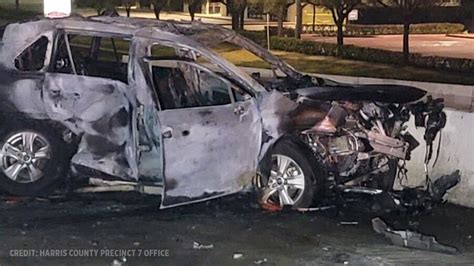 Texas Traffic Fatalities Driver Killed In Fiery Crash On South Sam
