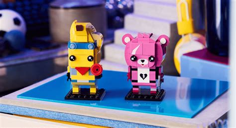 Lego Fortnite 40760 Adventure Peely And Cuddle Team Leader Brickheadz Onthuld