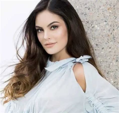 Así Reapareció Ximena Navarrete En La Boda De Su Hermana Tras