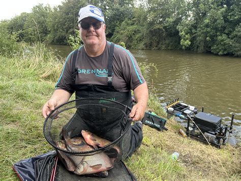 Brilliant Barnsley Win Division One National On The Gloucester Canal