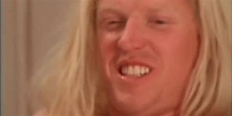 Jennifer Tilly Fast Sofa