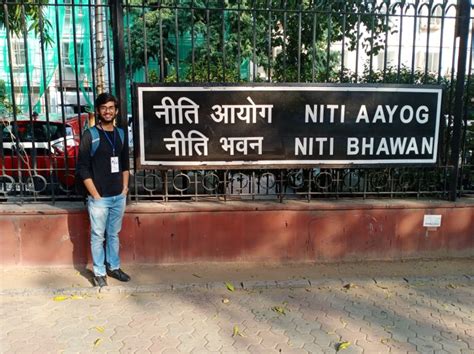 Work Opportunity Experience Learning Internship Network Nitiaayog Research Economics