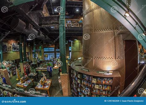 Inside Of Barnes And Noble Bookstore Baltimore Usa Editorial Stock