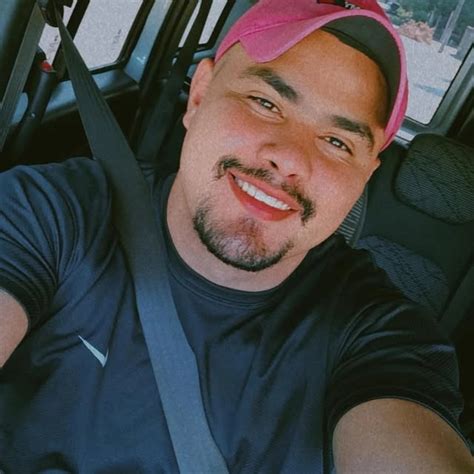 Evandro Luiz Gonçalves Evandro Luiz Guilherme • Threads Say More