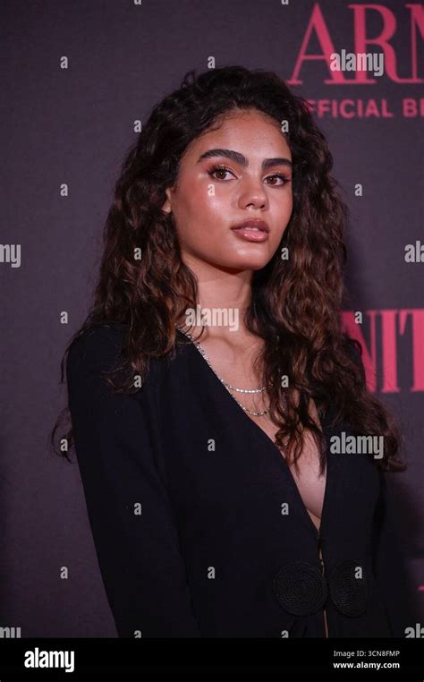 Actress Luna Berroa During The Vanity Fair Gala Photocall September 19 2025 Arnaitz Rubio