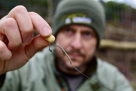 When To Use Pop Ups Wafters Or Bottom Baits In Carp Fishing A
