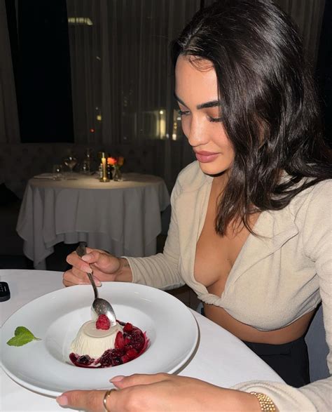 Julyana Rodriguez The Panna To My Cotta 🍴🍷 Portosolemiami Instagram