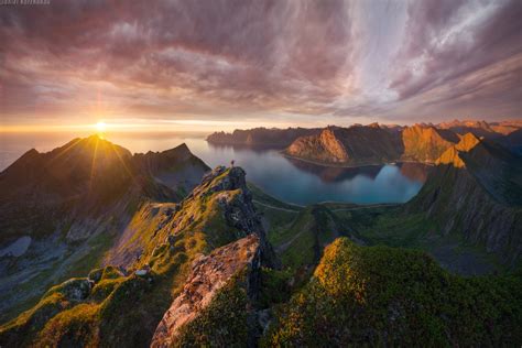 Podcast Around The World With Daniel Kordan Bandh Explora