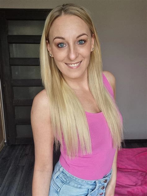 Bfb 🎅🎁 Mi Van A Mikulás Zsákjában JÁtÉk 🎁🎅 A Bfb Plus Kft Hez Is Megérkezik A Mikulás De