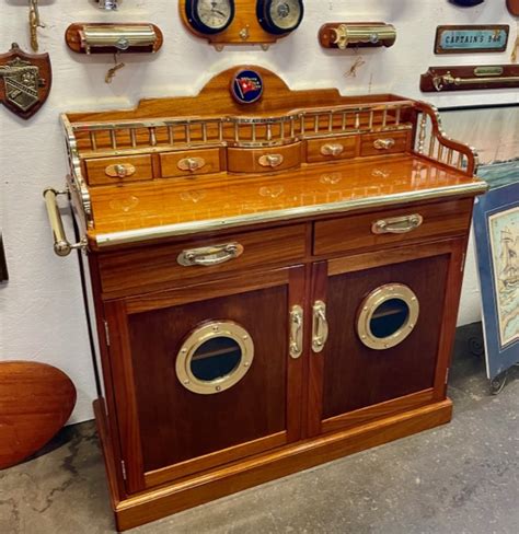 First Class Captains Bar