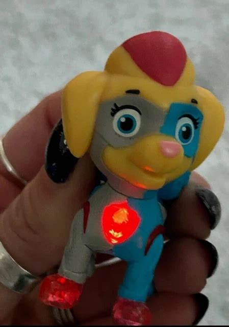 Paw Patrol Mighty Pups Super Mighty Twins Tuck Ed Ella Figure