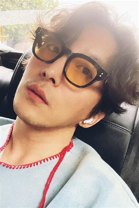 Dong Hyun Bae Wiki Biography Age Gallery Spouse And More