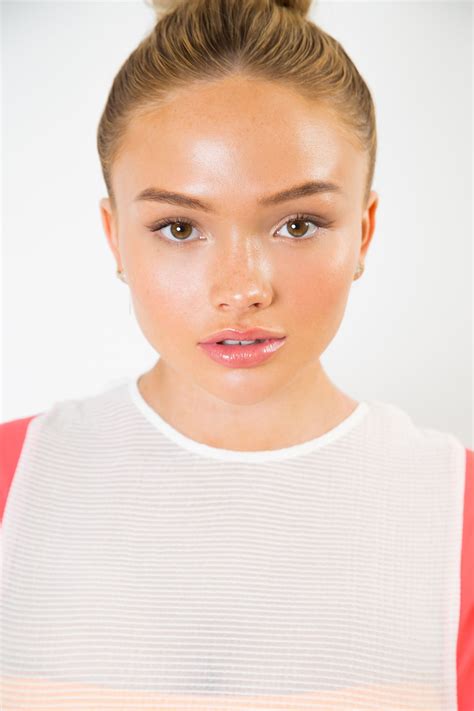 Natalie Alyn Lind Hawtcelebs