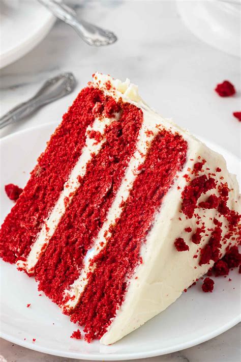 Red Velvet Birthday Cake Designs