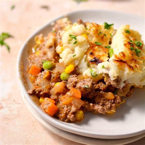 What To Eat With Mashed Potatoes 24 Tasty Ideas Joy To The Food