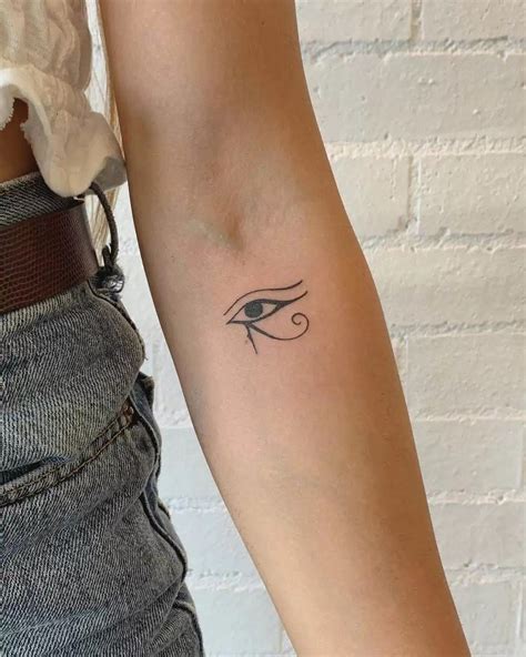 Egyptian Tattoo Eye Of Horus Tatoeage Ideeën Tatoeage Tatoeages
