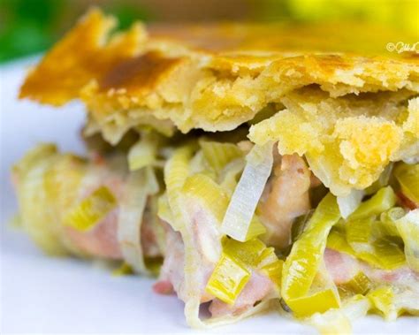 British Classic Chicken And Leek Pie Gilded Gingerbread 요리법 음식