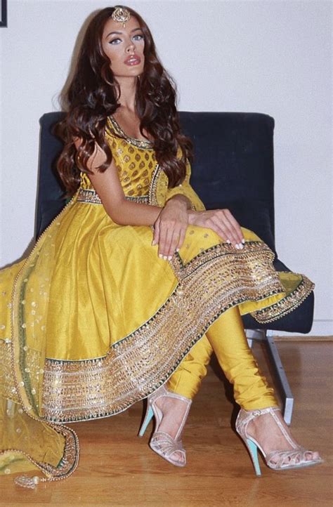 Bambi Bains Feet 13 Images Sexy Feets Celeb Feets Bambi Bains Feet 13 Images Sexy Feets Celeb Feets