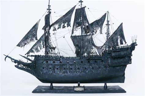 Flying Dutchman Ship Model Ship L90 Museum Quality Fully Assembled W