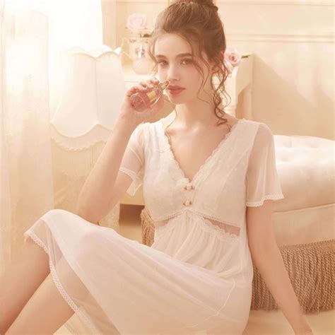 สไตล์เจ้าหญิง Nightdress หญิงฤดูร้อนบางแขนสั้นลูกไม้เซ็กซี่และนางฟ้า