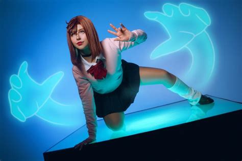 Ayase Momo Dandadan Anime Fandoms Anime Ero Cosplay