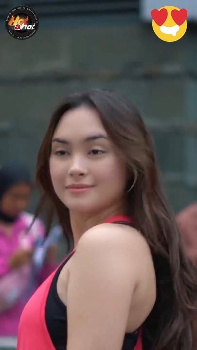 Caitlin Halderman Hot Di Cfd Tanktop Pink Pamer Body Goals Bikin Gagal Fokus 🔥💖 Youtube