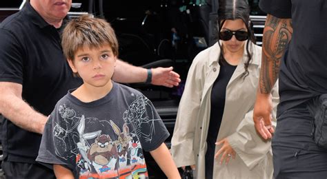 Penelope Und Mason Kardashian 2024 Kourtney Kardashian Shares Sweet