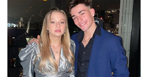 Now United Sofya E Alex Também Trouxeram Um Pouco De Cor Aos Looks Purebreak