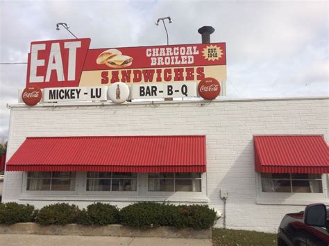 15 Nostalgic Restaurants Where Every Wisconsinite Grew Up Eating