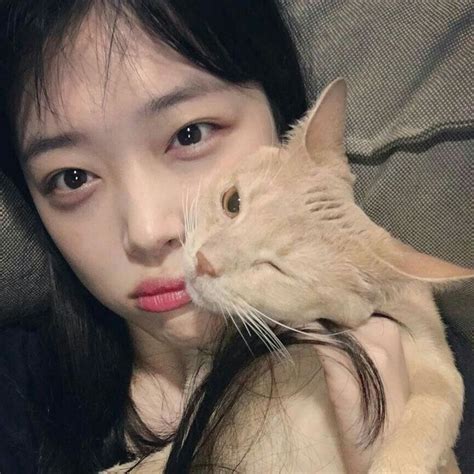 Pin Di 𝘴𝘶𝘭𝘭𝘪 𝘤𝘩𝘰𝘪 Su Sulli Idee Di Moda Idee
