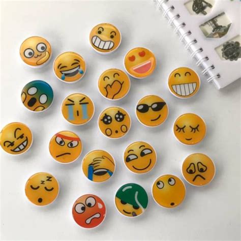 jual pop socket 3d karakter emoji hp emoticon lucu shopee indonesia