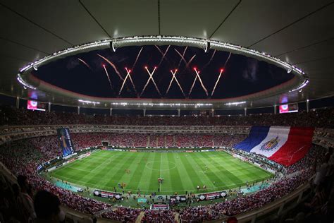 Estadio Akron Levanta La Mano Para Recibir Juego De Nfl El Inmueble