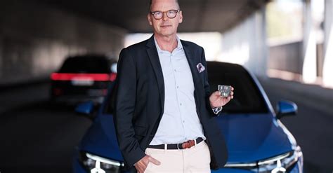 Gapwaves Waveguide Antenna Technology Now Integrated Into The New Mercedes Benz Cla Radar System