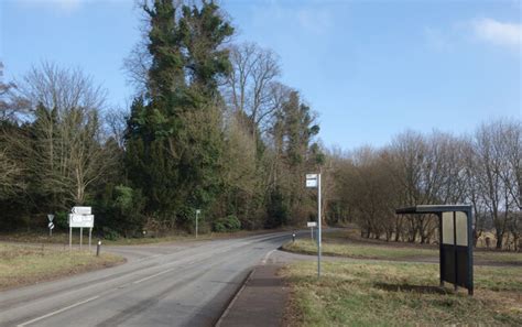 Bus Stop At The Crossroads © Des Blenkinsopp Cc By Sa20 Geograph