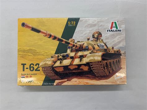 Italeri 1 72 T 62 Tank Model Kit 7006 Frontline Model Kits And Hobbies