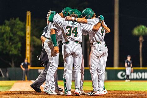 Miami Cruises Past Lafayette In Series Opener University Of Miami