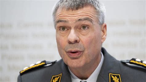 Renforcer Le Système De Milice Les Officiers Suisses Veulent Une Direction Politique Et