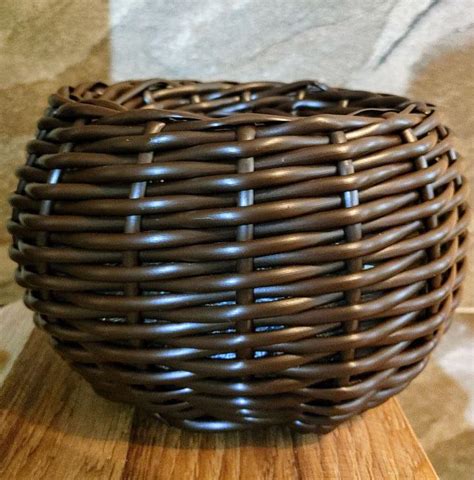 ᐉ Горшок кашпо для цветов из искусственного ротанга темный круглый 3 л